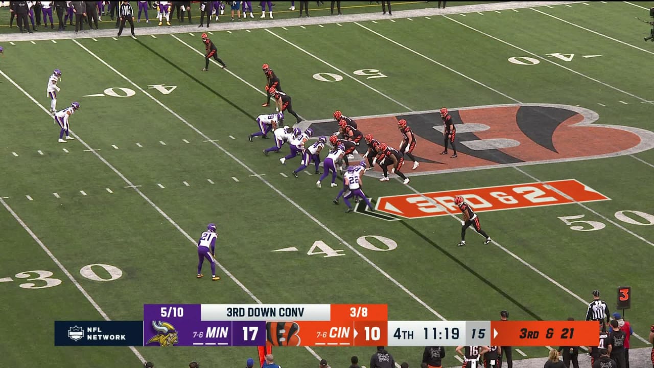 Cincinnati Bengals wide receiver Ja'Marr Chase's catch moves chains on ...