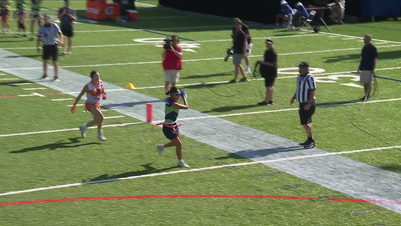 Conquer SoCal Seahawks wide receiver Sophie Guitron leaves defenders in ...