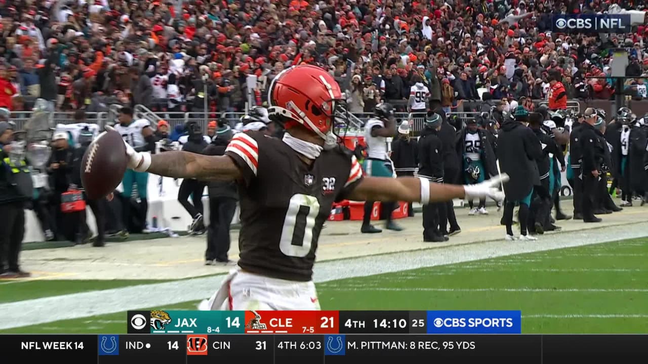 Cleveland Browns defensive back Greg Newsome II snags Browns' third INT ... Cleveland Browns defensive back Greg Newsome II snags Browns' third INT ...