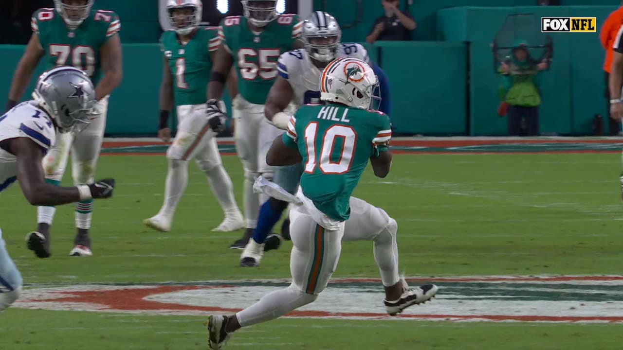 Miami Dolphins wide receiver Tyreek Hill's first catch of game goes for ...