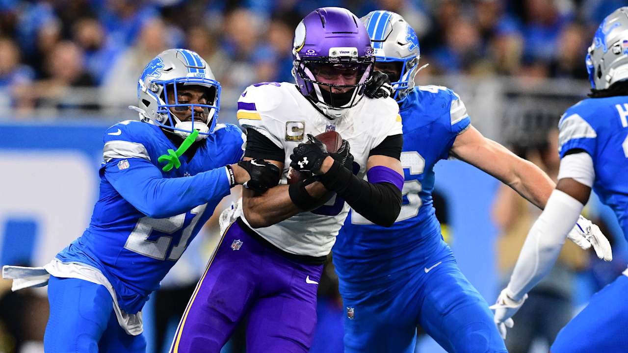 NFL Week 17 picks: Upset and score predictions, matchup breakdowns for ...