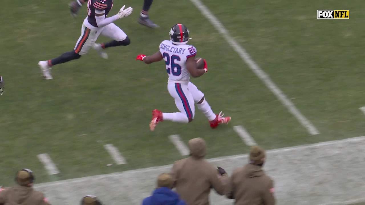 New York Giants quarterback Russell Wilson's second pass of day goes ...