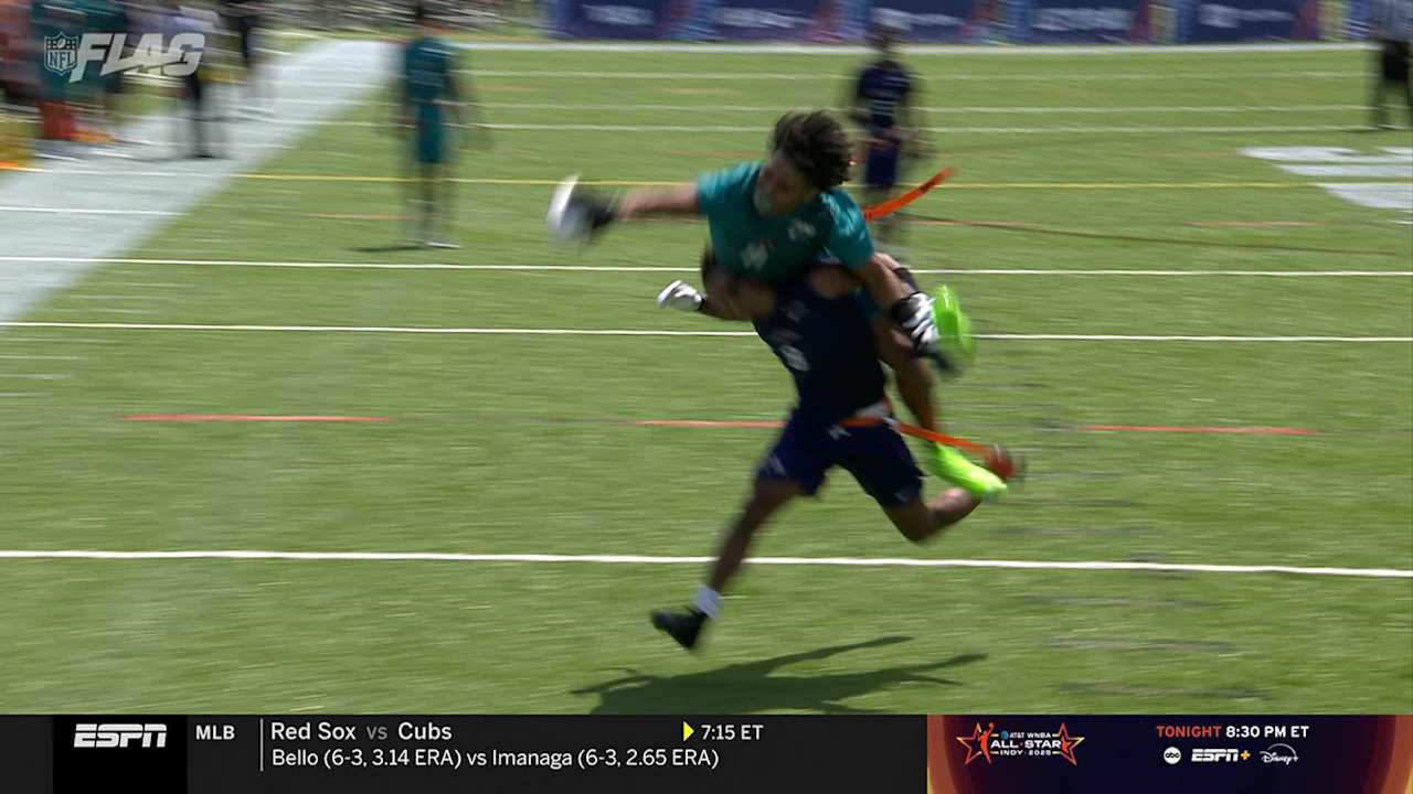 Jaguars Elite wide receiver Brysen Wright leaps OVER defender for one ...