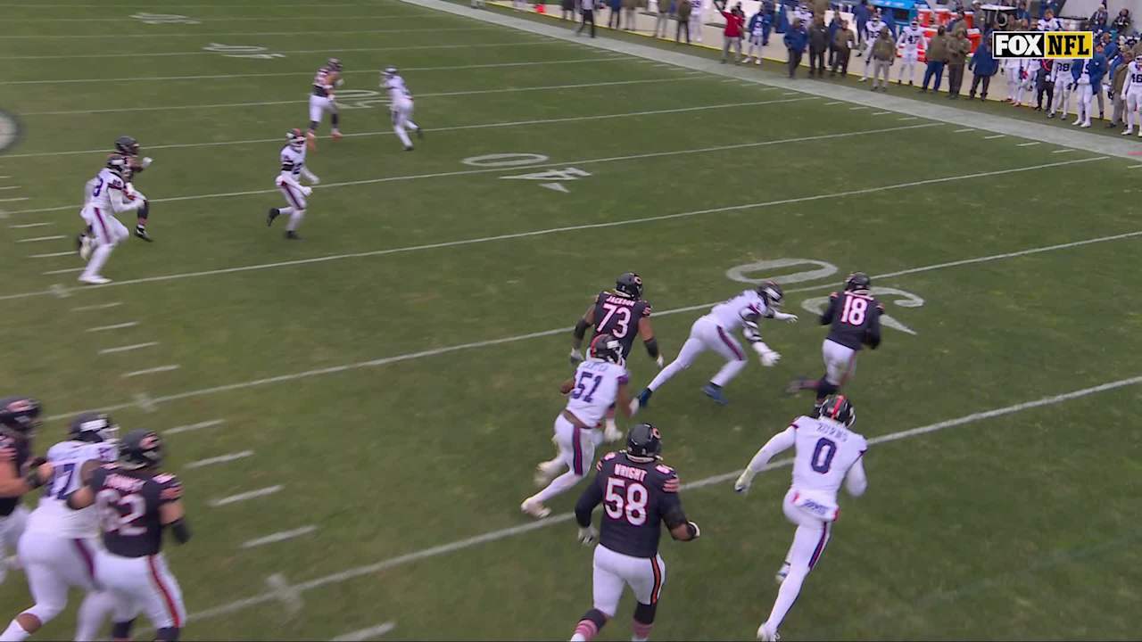 Chicago Bears quarterback Caleb Williams spins out of sack to convert ...
