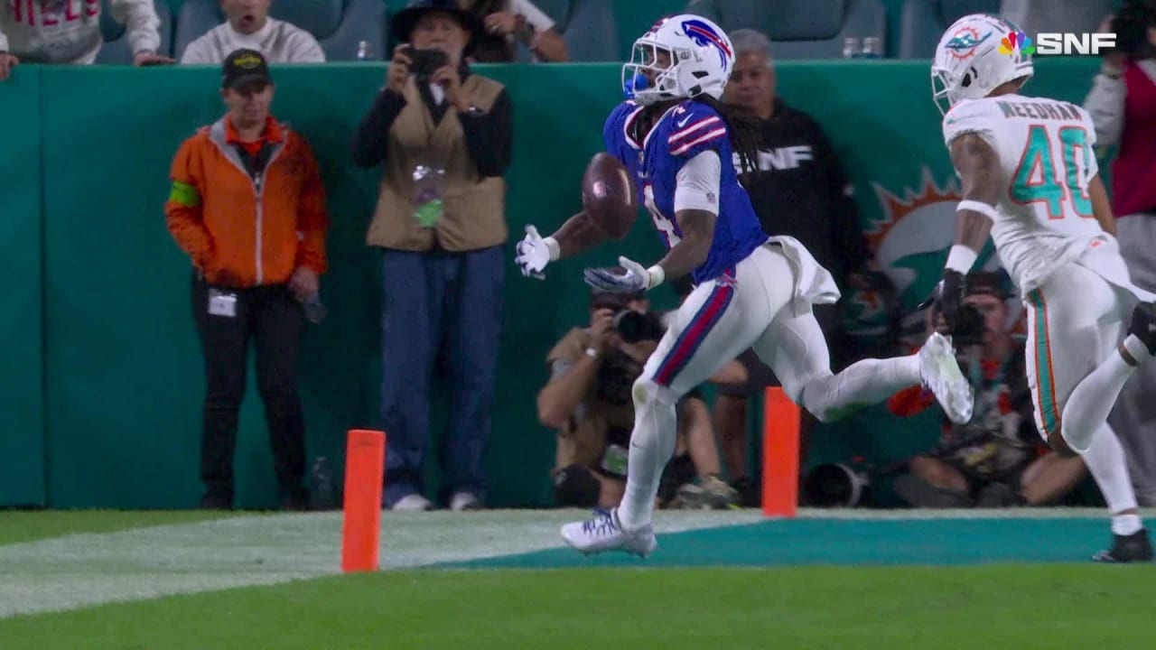 Buffalo Bills running back James Cook drops a golden opportunity by ...