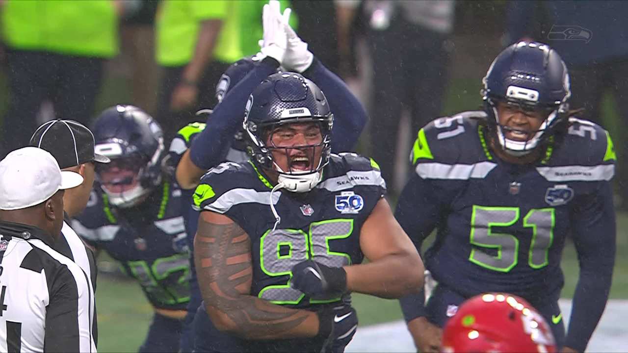 Seattle Seahawks defensive tackle Brandon Pili squeezes past Kansas ...