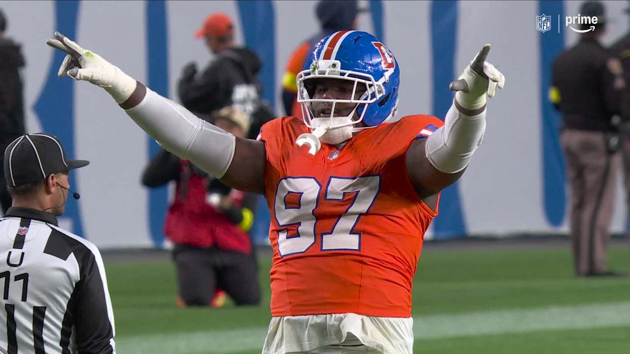 Denver Broncos defensive tackle Malcolm Roach registers Broncos' fourth ...