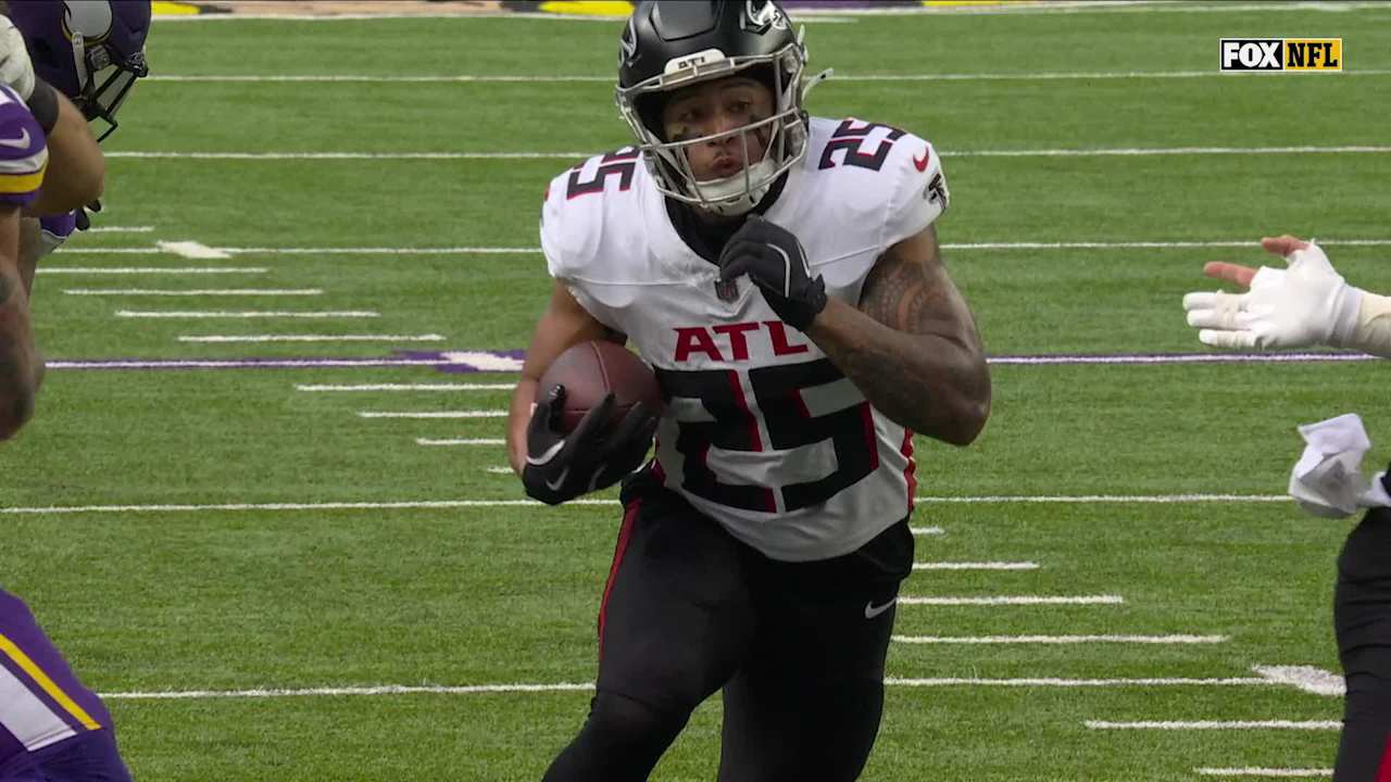 Atlanta Falcons running back Tyler Allgeier's third rush TD of 2024 ...