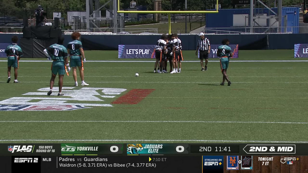 Jaguars' Elite Brysen Wright makes toe-tapping one-handed interception