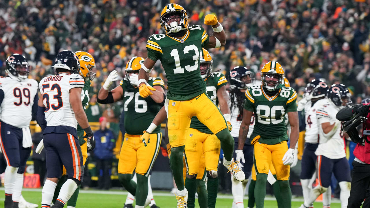 Packers return to playoffs with 10th straight win over rival Bears