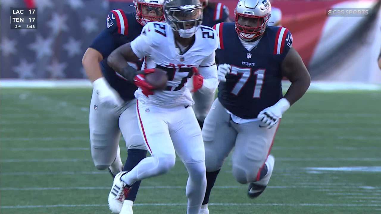 Can't-Miss Play: Atlanta Falcons defensive end James Pearce Jr. scoops ...