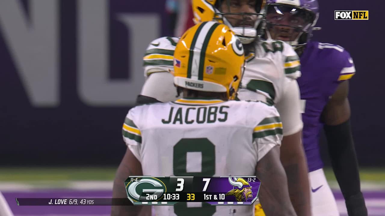 Green Bay Packers running back Josh Jacobs hits spin move on 13-yard ...