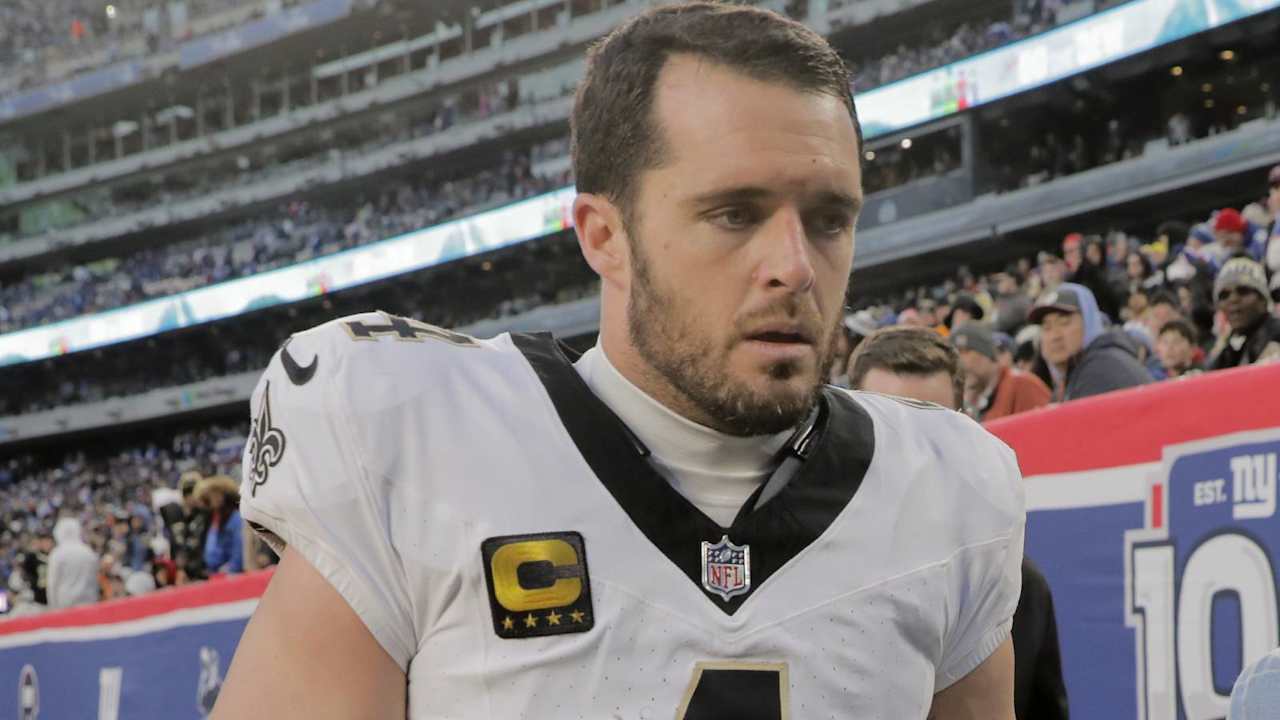 Saints QB Derek Carr (left hand) unlikely to return this season after ...