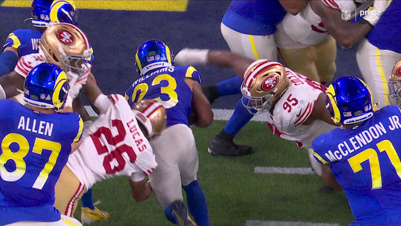 Can't-Miss Play: Turnover at 1-yard line! San Francisco 49ers defensive tackle Alfred Collins ...