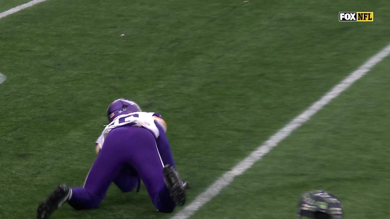 Minnesota Vikings linebacker Dallas Turner undercuts Seattle Seahawks ...