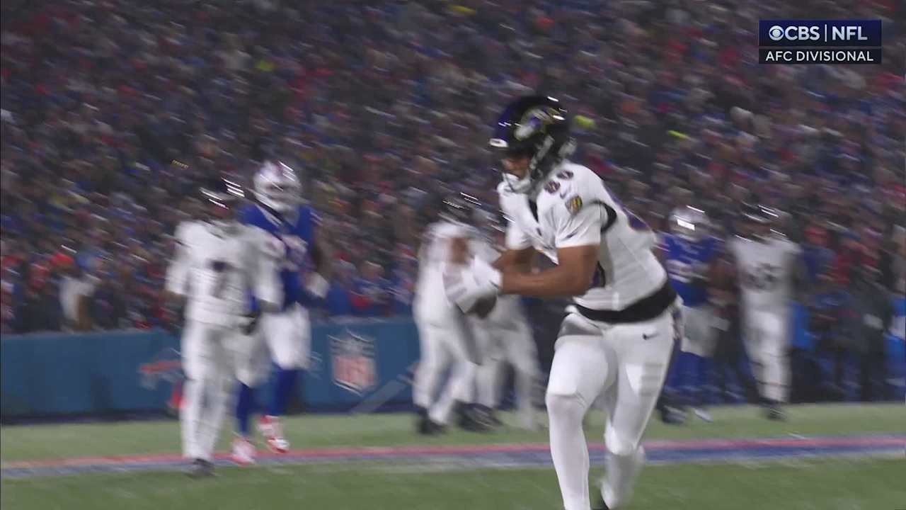 Baltimore Ravens quarterback Lamar Jackson's 40-yard dart to tight end ...