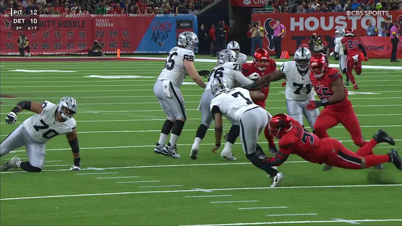 Houston Texans defensive end Derek Barnett sacks Las Vegas Raiders ...