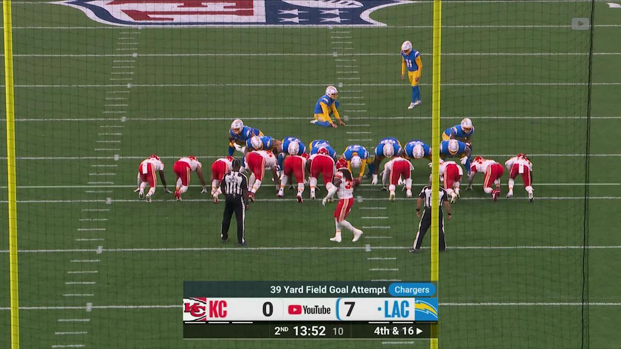Los Angeles Chargers kicker Cameron Dicker's 39-yard field goal goes ...