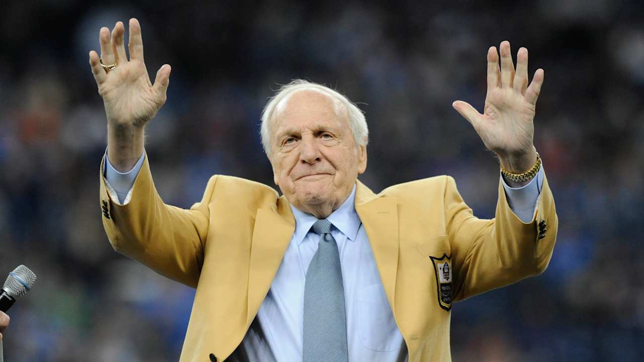 Lions legend, Hall of Fame LB Joe Schmidt dies at 92