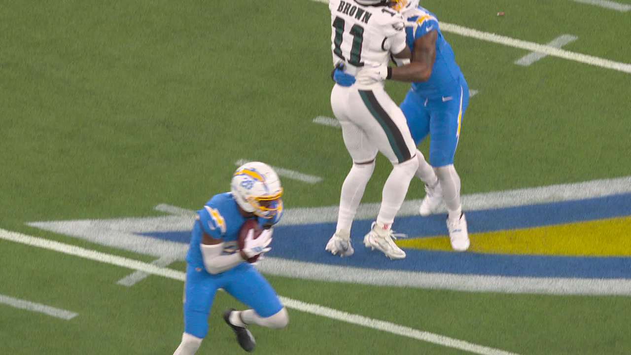 Los Angeles Chargers cornerback Cam Hart grabs Philadelphia Eagles ...
