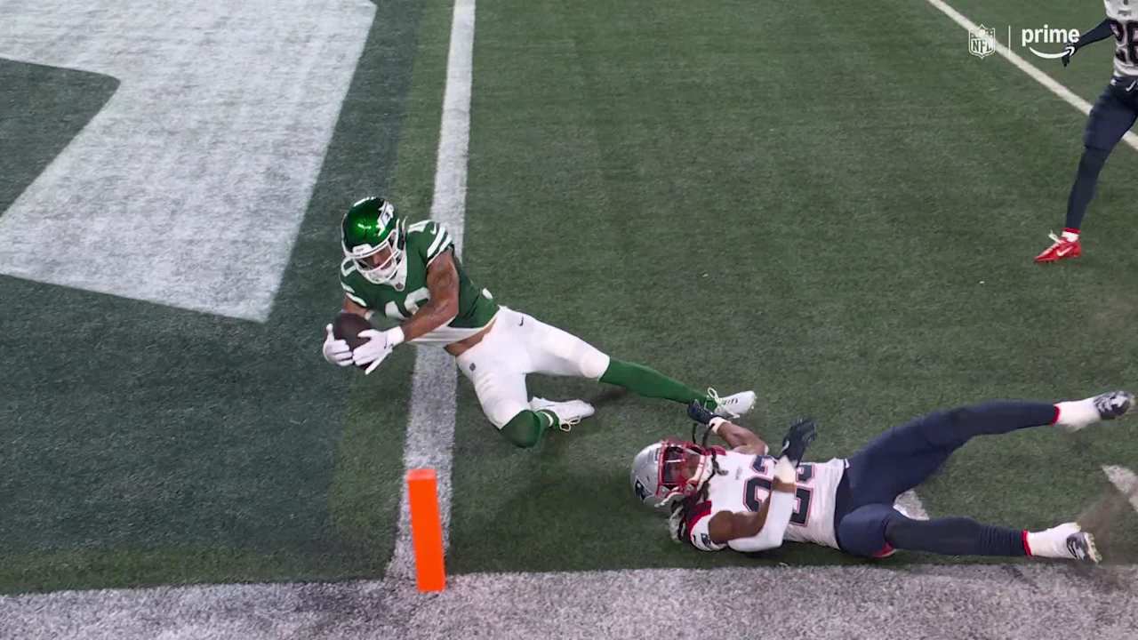 New York Jets quarterback Aaron Rodgers' 10-yard TD connection with ...
