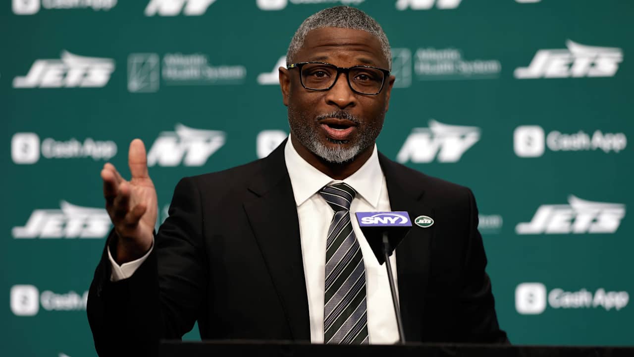 Aaron Glenn introduced as Jets HC, has message for players: 'We're built for this (expletive)'