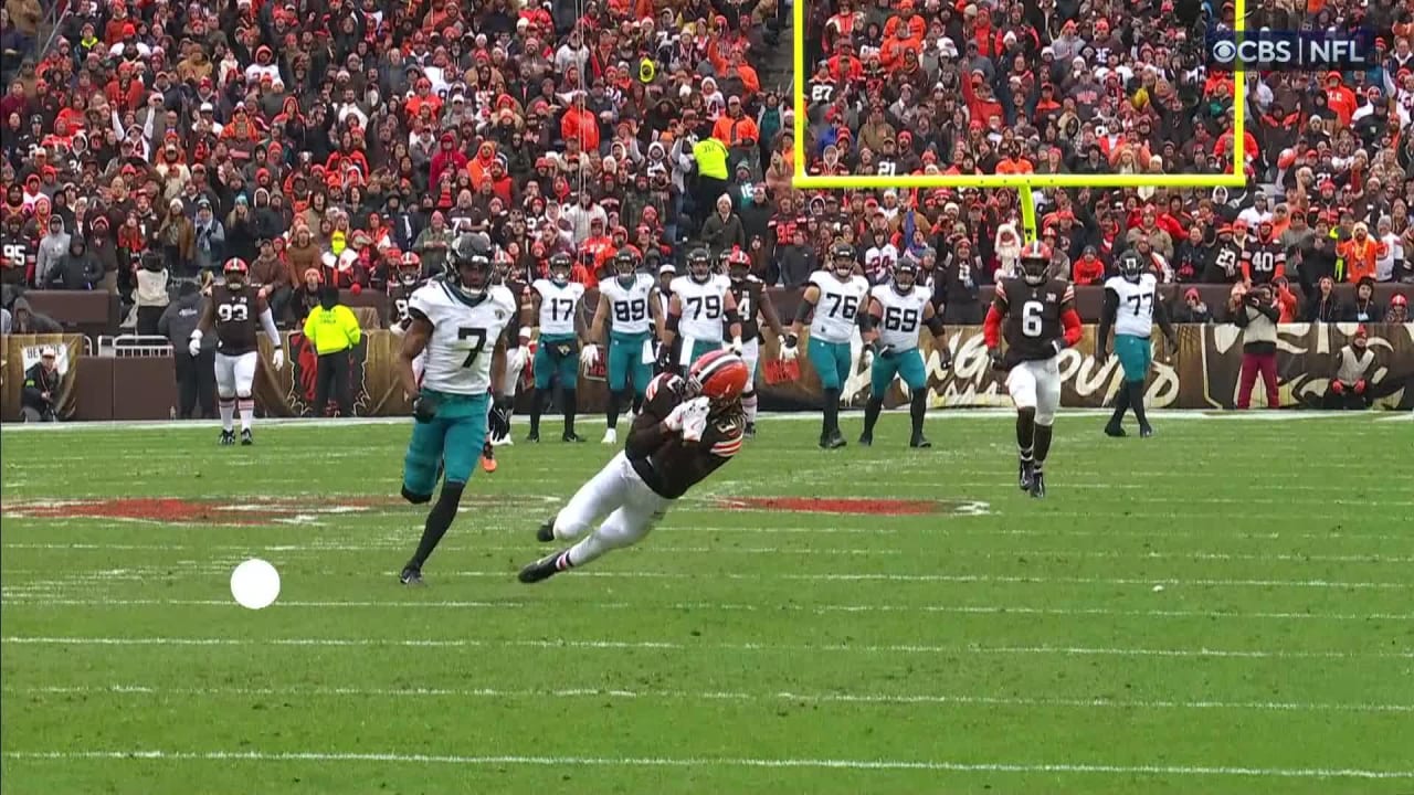 Cleveland Browns defensive back Martin Emerson Jr. picks off ...