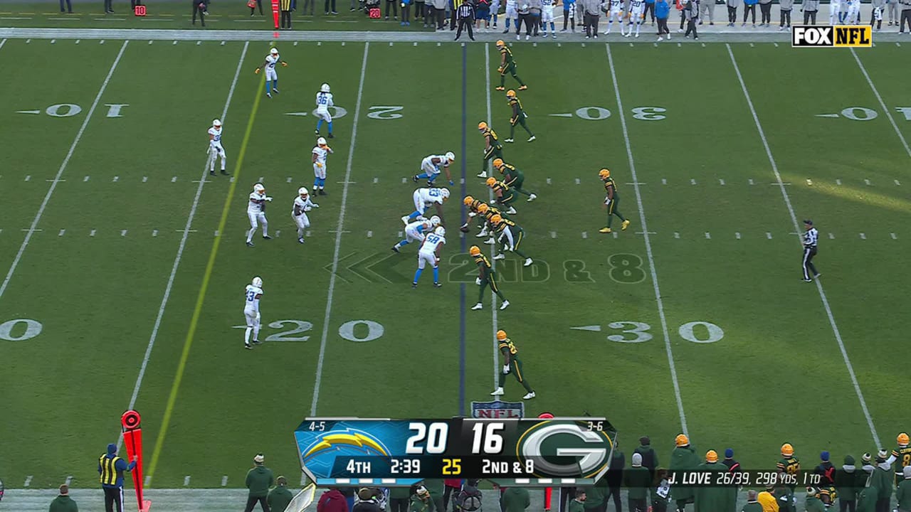 Green Bay Packers quarterback Jordan Love's 24-yard TD rainbow pass to ...