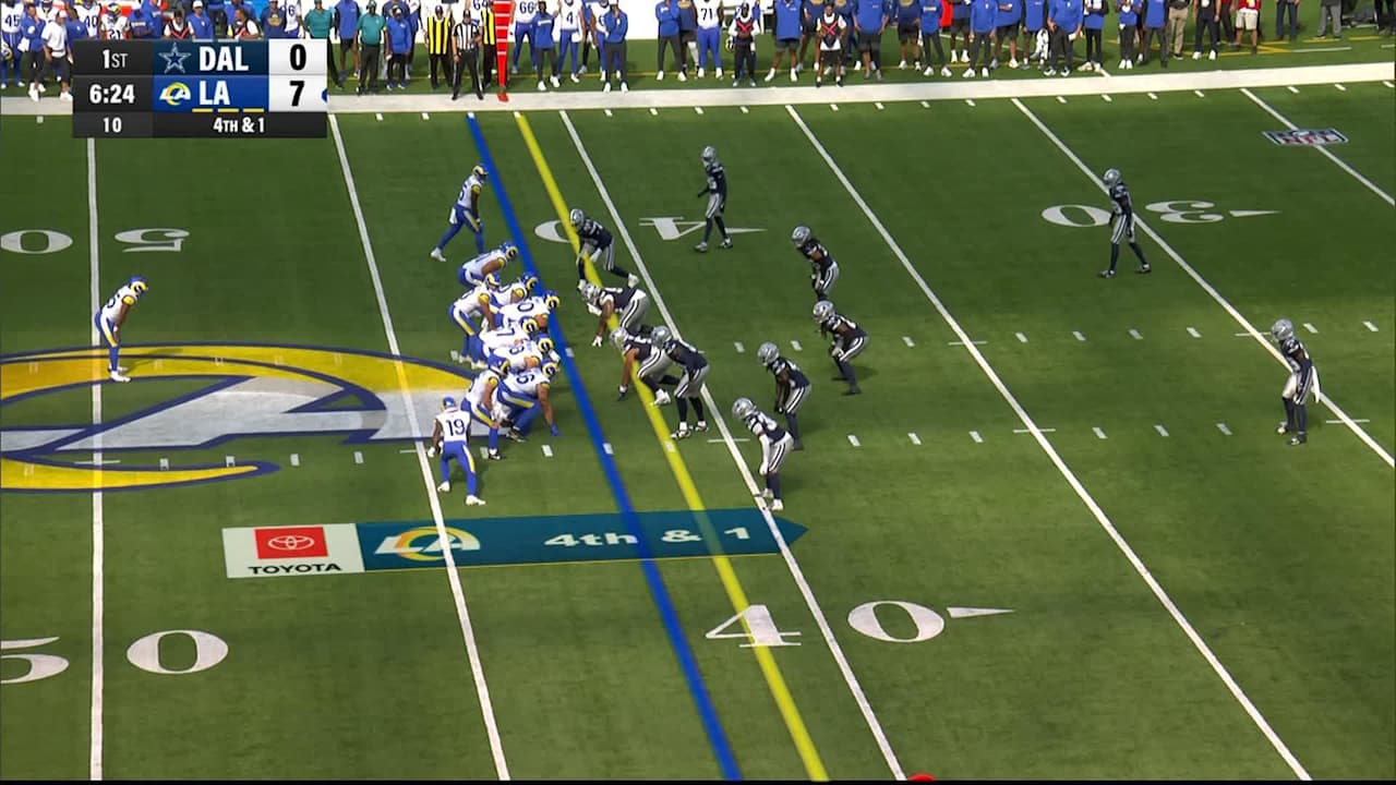 Los Angeles Rams quarterback Stetson Bennett's 13-yard toss to wide ...