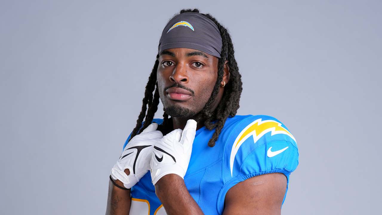 Chargers RB Najee Harris (eye) expected to play vs. Chiefs on Friday night