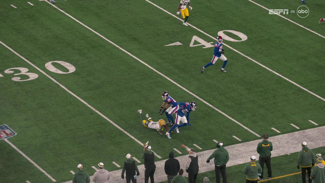 New York Giants safety Jason Pinnock looks like an outfielder on an ...