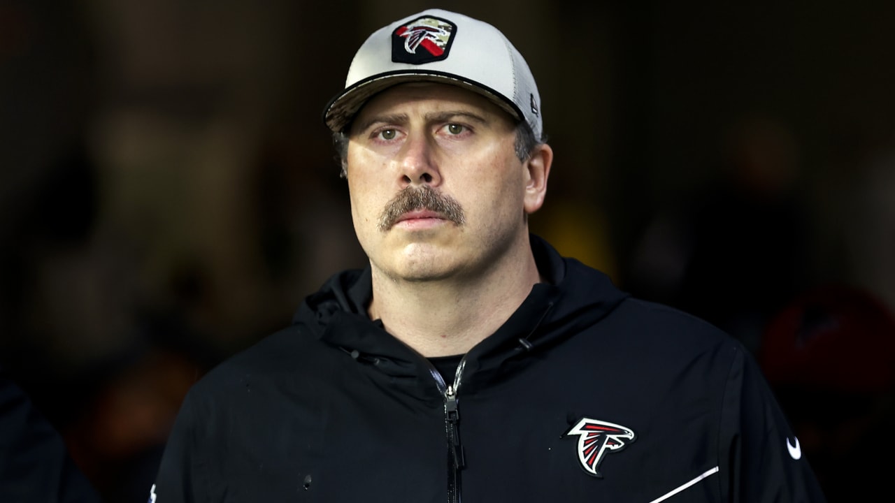 Steelers interviewing ex-Falcons head coach Arthur Smith for offensive ... Steelers interviewing ex-Falcons head coach Arthur Smith for offensive ...