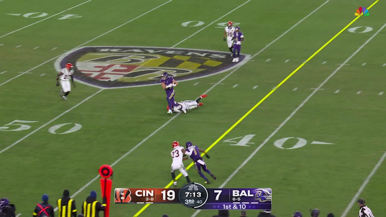 Baltimore Ravens quarterback Lamar Jackson zips 19-yard strike to tight ...