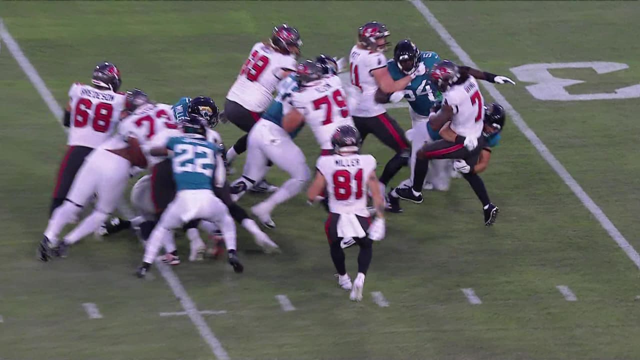 Jacksonville Jaguars linebacker Chad Muma puts on a tackling clinic ...