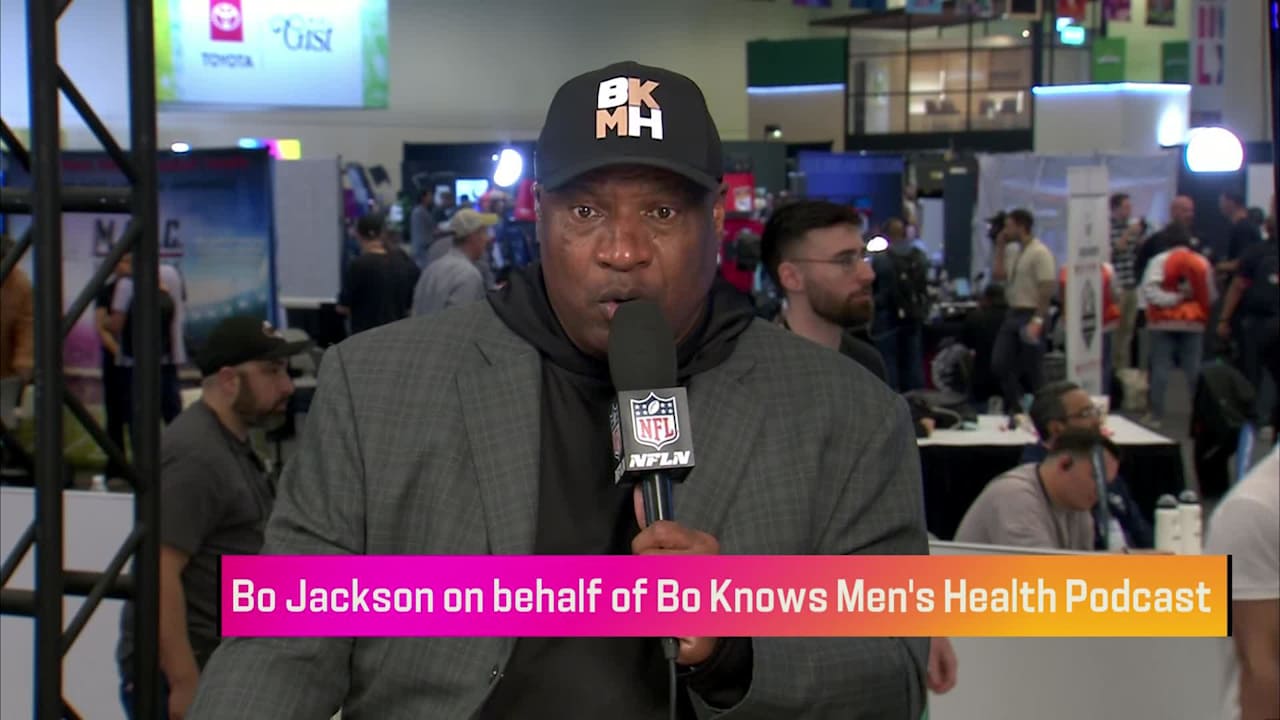 Former NFL running back Bo Jackson stops by to talk about the ...