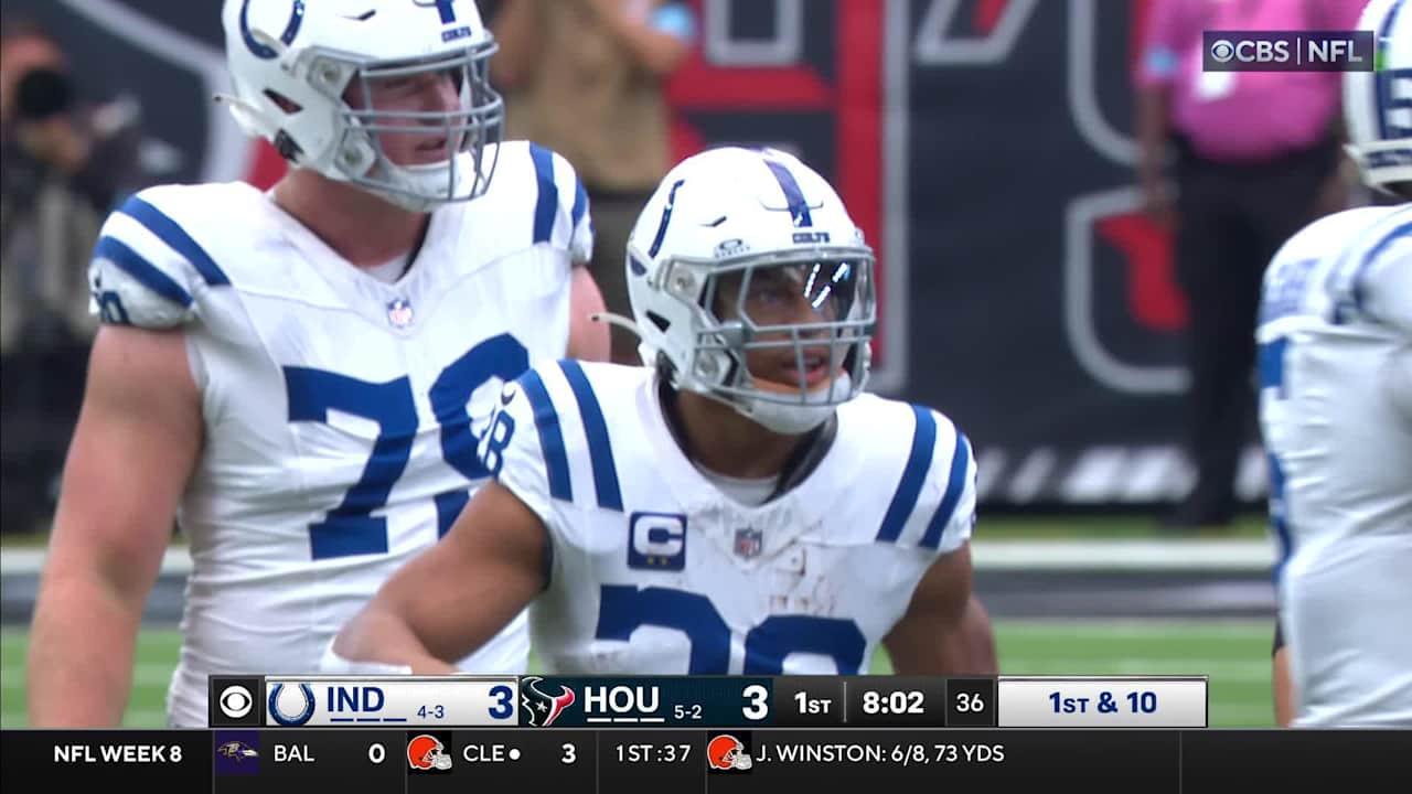 Indianapolis Colts running back Jonathan Taylor skips and scampers for ...