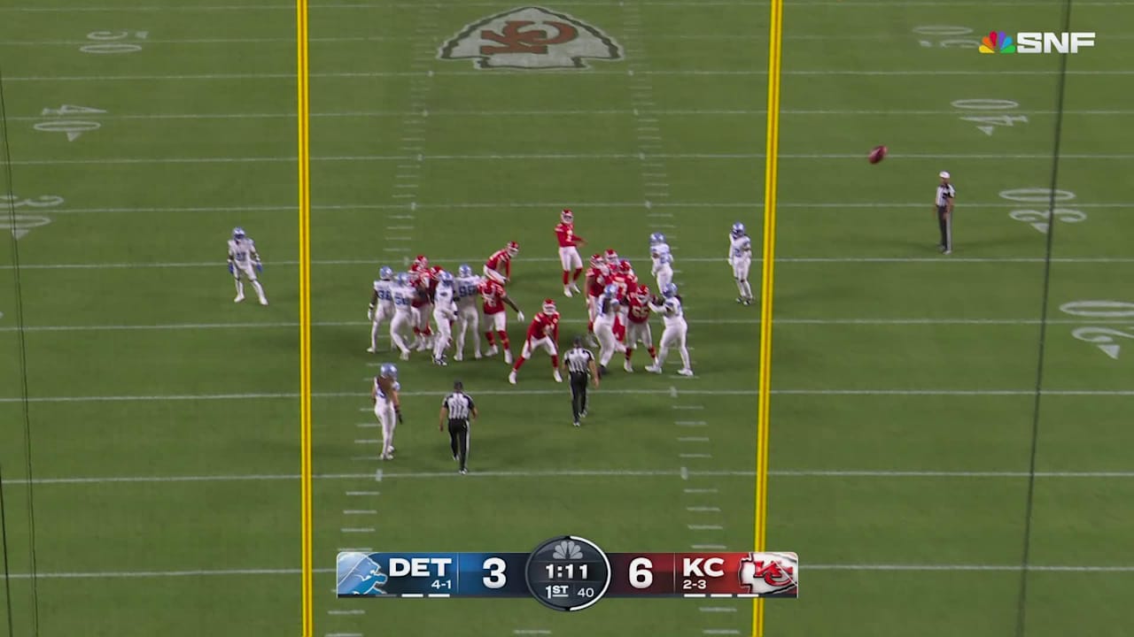 Kansas City Chiefs kicker Harrison Butker whiffs Chiefs point-after ...