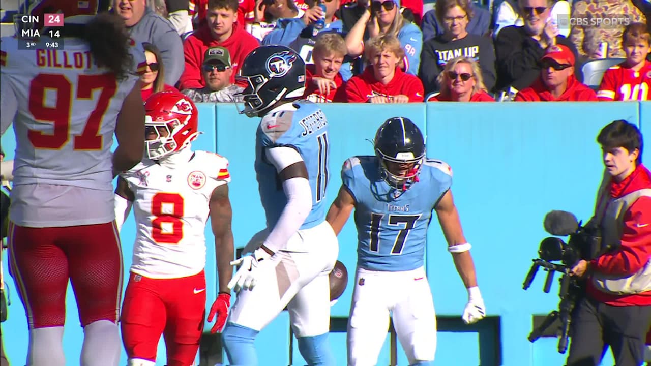 Can't-Miss Play: Tennessee Titans quarterback Cam Ward defies the odds ...