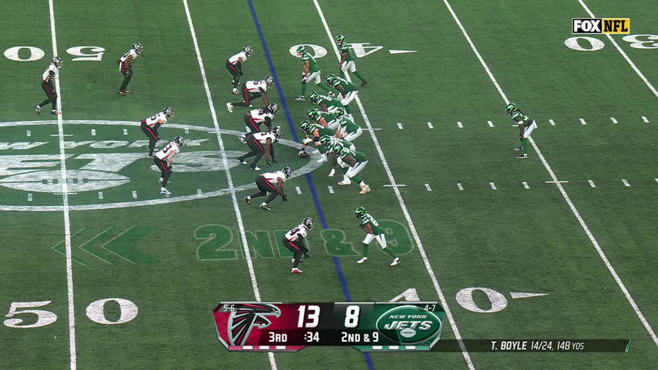 Atlanta Falcons safety Jessie Bates reads the eyes of New York Jets ...