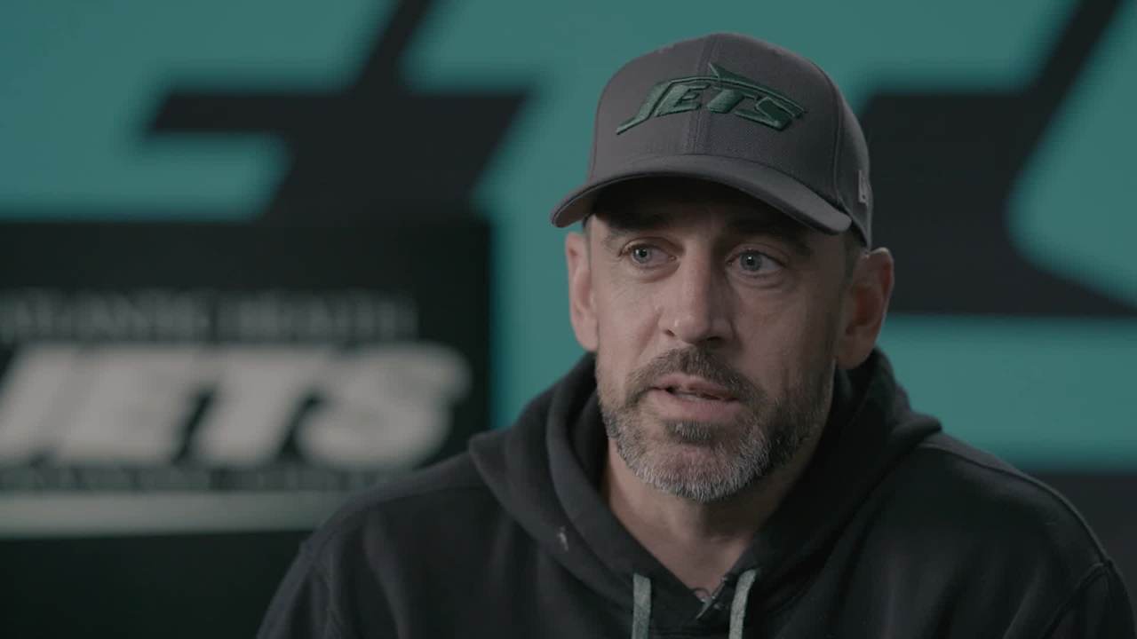 Aaron Rodgers sits down to talk comeback from injury, life with Jets