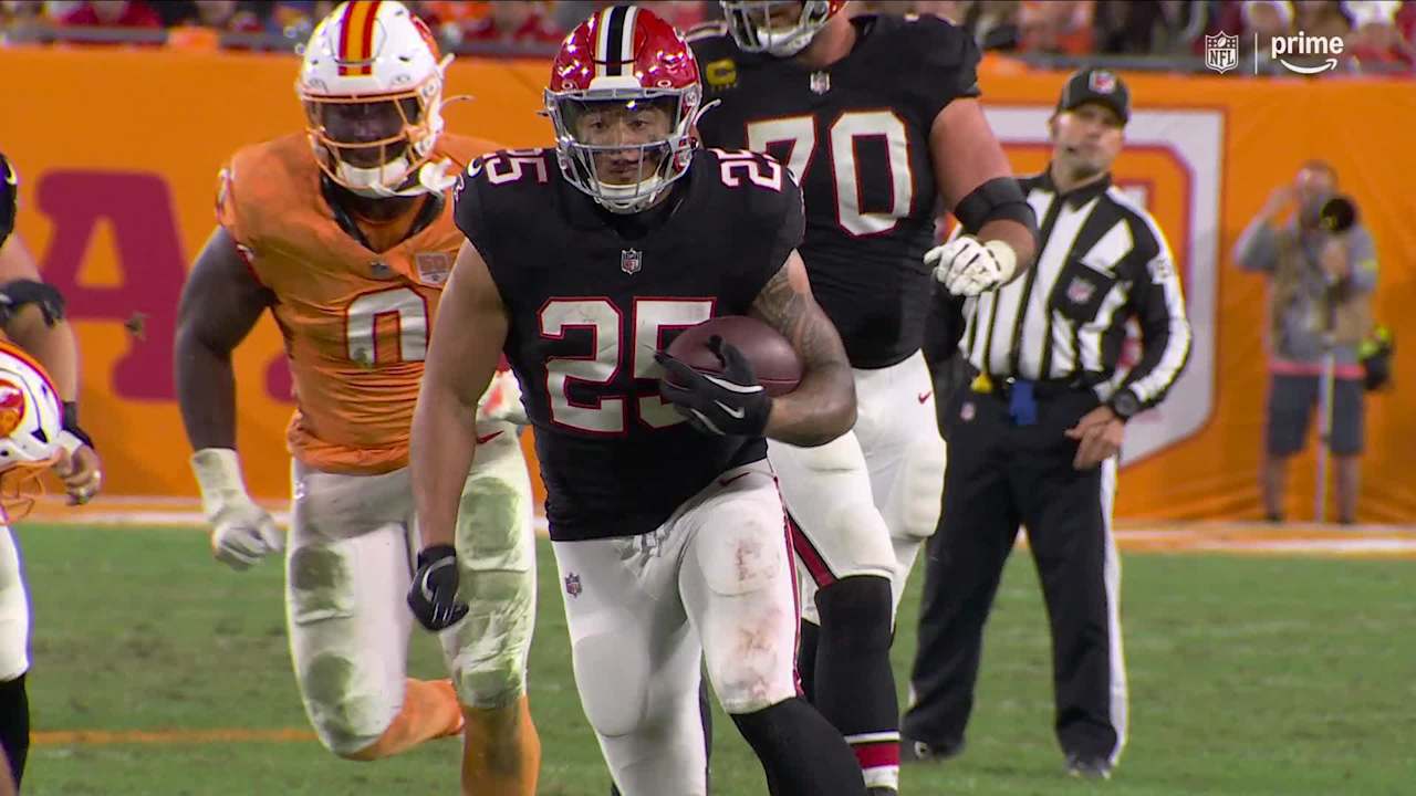 Atlanta Falcons running back Tyler Allgeier ignites the jets on ...