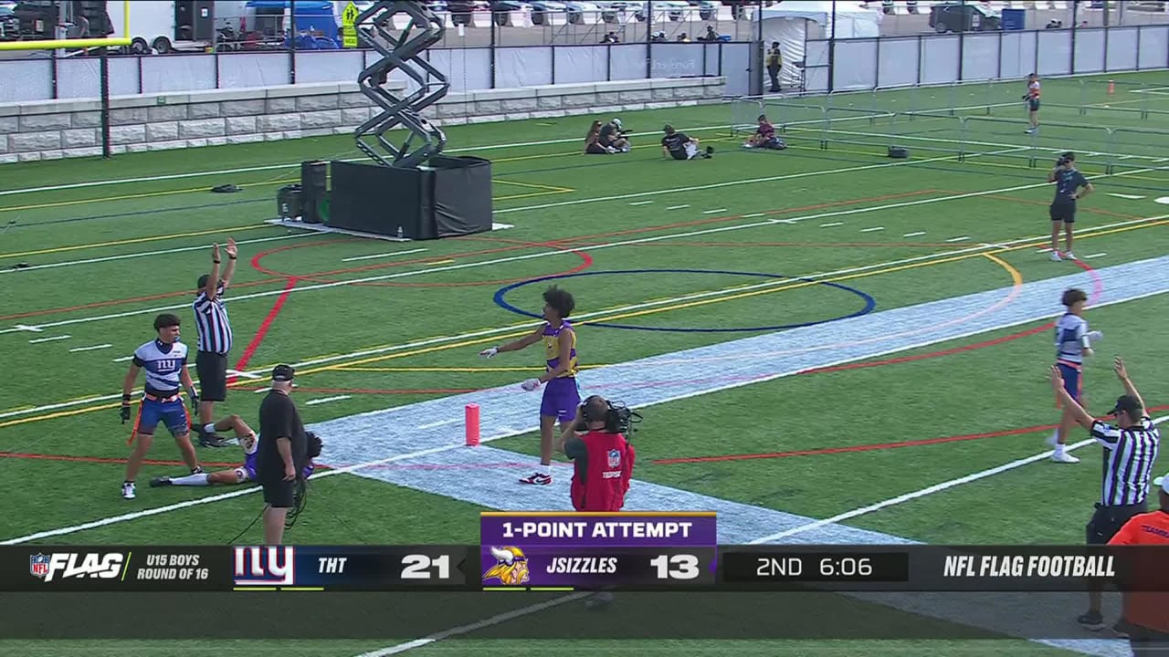 JSizzles Vikings toe-tap grab for one-point conversion