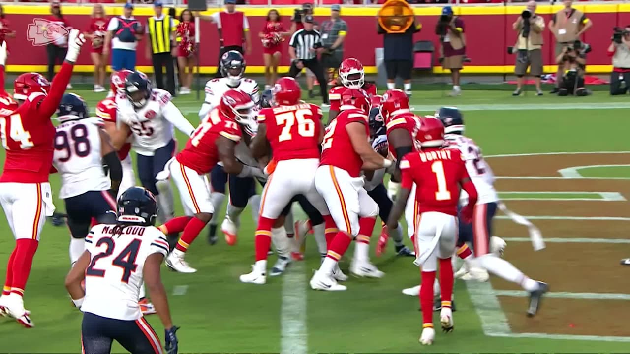 Kansas City Chiefs running back Isiah Pacheco's 2-yard TD run opens ...