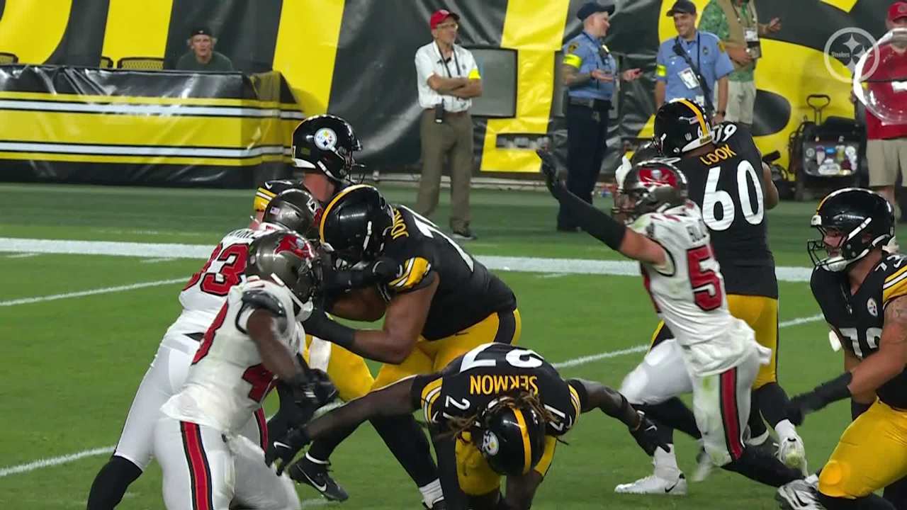 Tampa Bay Buccaneers linebacker John Bullock blows up the backfield on ...