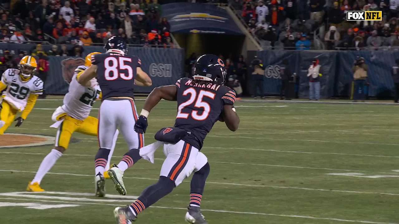 Can't-Miss Play: Chicago Bears running back Kyle Monangai breaks free ...