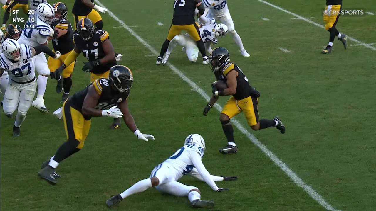 Pittsburgh Steelers running back Jaylen Warren outraces Indianapolis ...