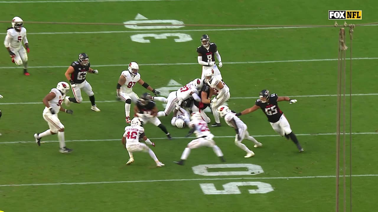 Atlanta Falcons running back Bijan Robinson displays filthy juke moves ...