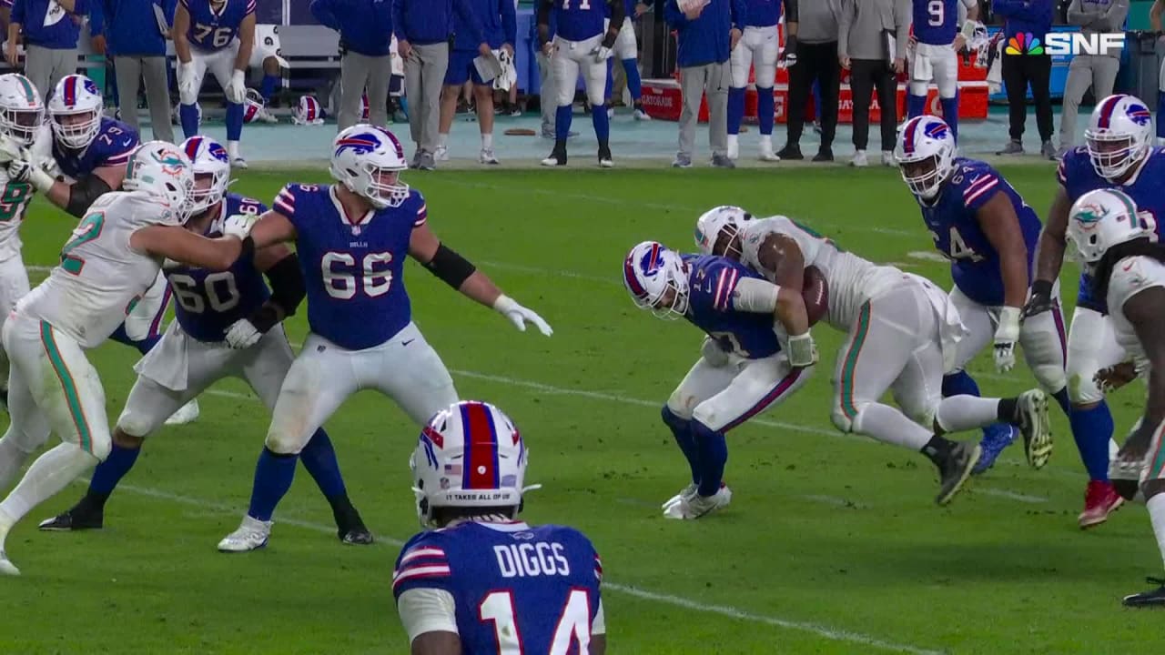 Can't-Miss Play: Miami Dolphins defensive tackle Christian Wilkins pick-pockets Buffalo Bills ...