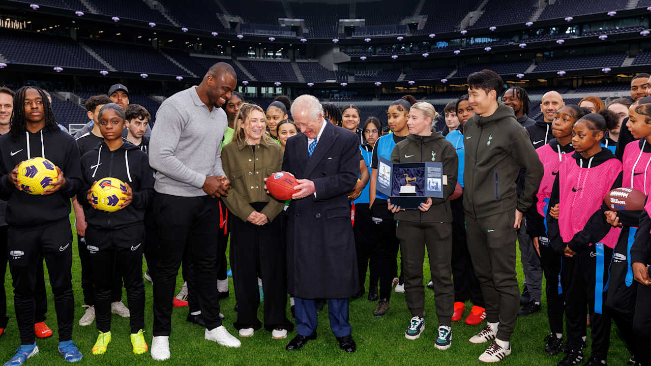 His Majesty The King Celebrates Work of The Huddle Project at Tottenham ...