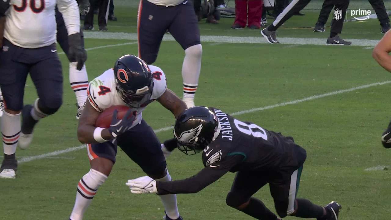 Chicago Bears running back D'Andre Swift's 17-yard run involves cutback ...